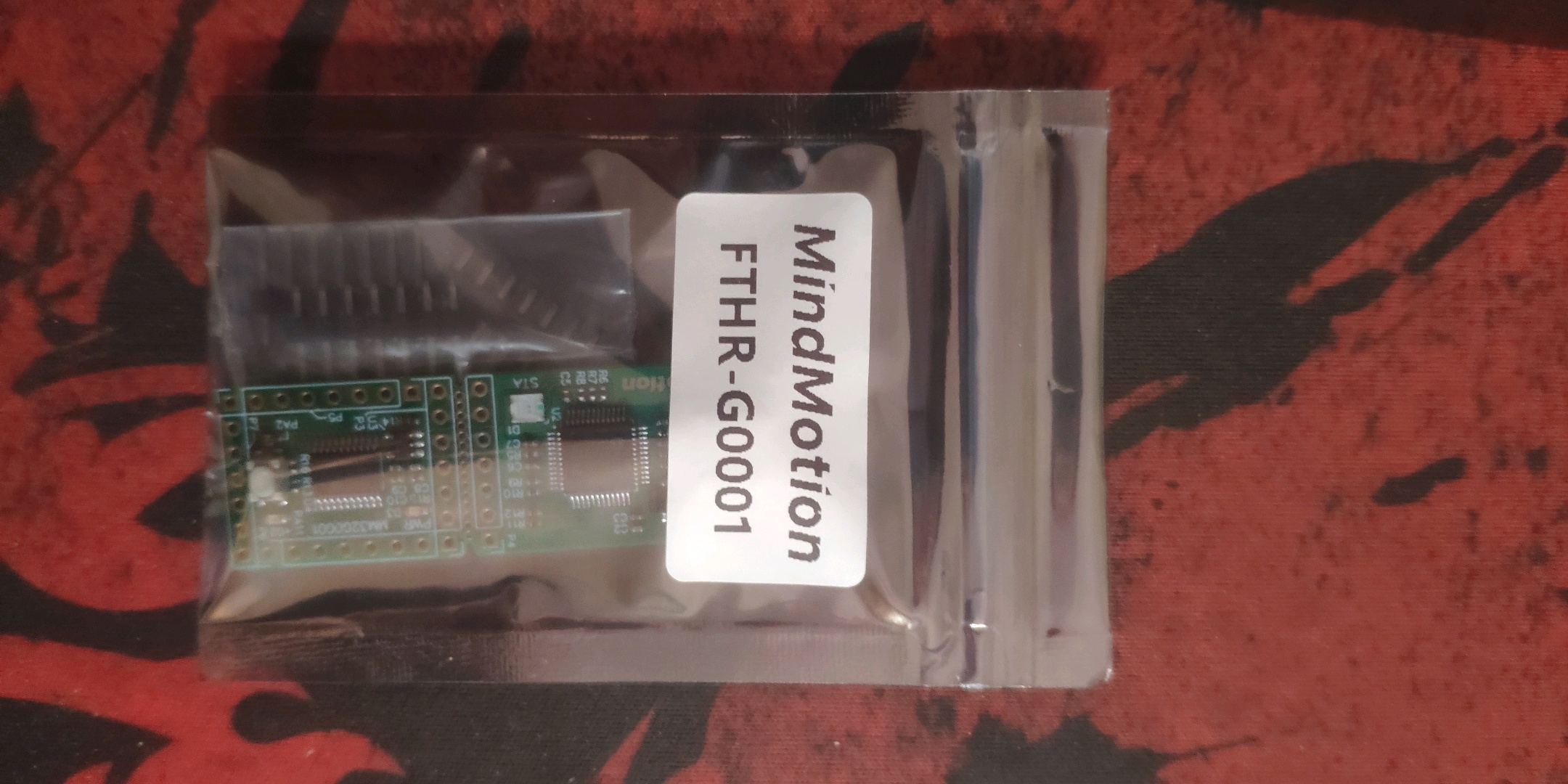 灵动FTHR-G0001开箱分享-灵动微电子-芯查查